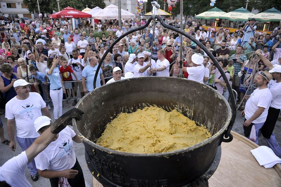 Ove subote održava se 15. Festival palente i sira – Fiuman.hr