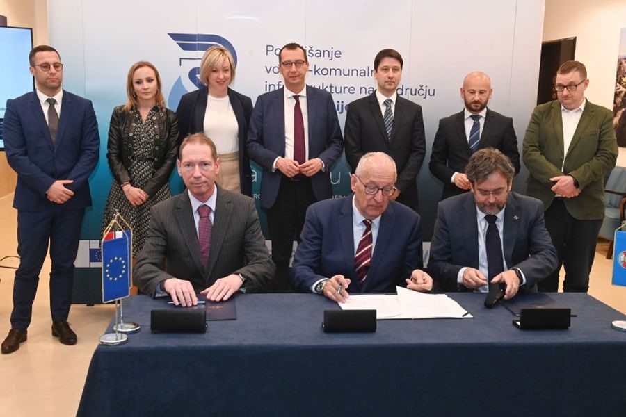 Potpisani ugovori za izgradnju sustava odvodnje u Čavlima i Jelenju ...