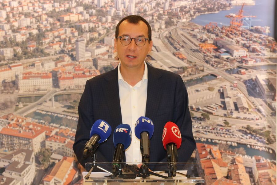 Filipović: Nije u redu političku karijeru graditi kroz političke igrice ...