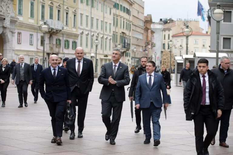 Plenković u ponedjeljak dolazi na svečanu sjednicu Gradskog vijeća ...