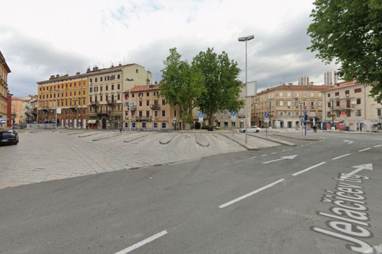 Počinju radovi obnove kamenih kocaka na Jelačićevom trgu – Fiuman.hr